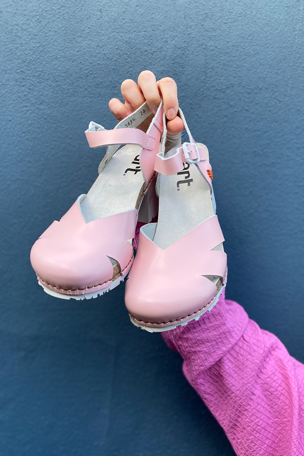 Rosa sandal fra Art - Se vores udvalg af sko og sandaler på McVERDI.dk